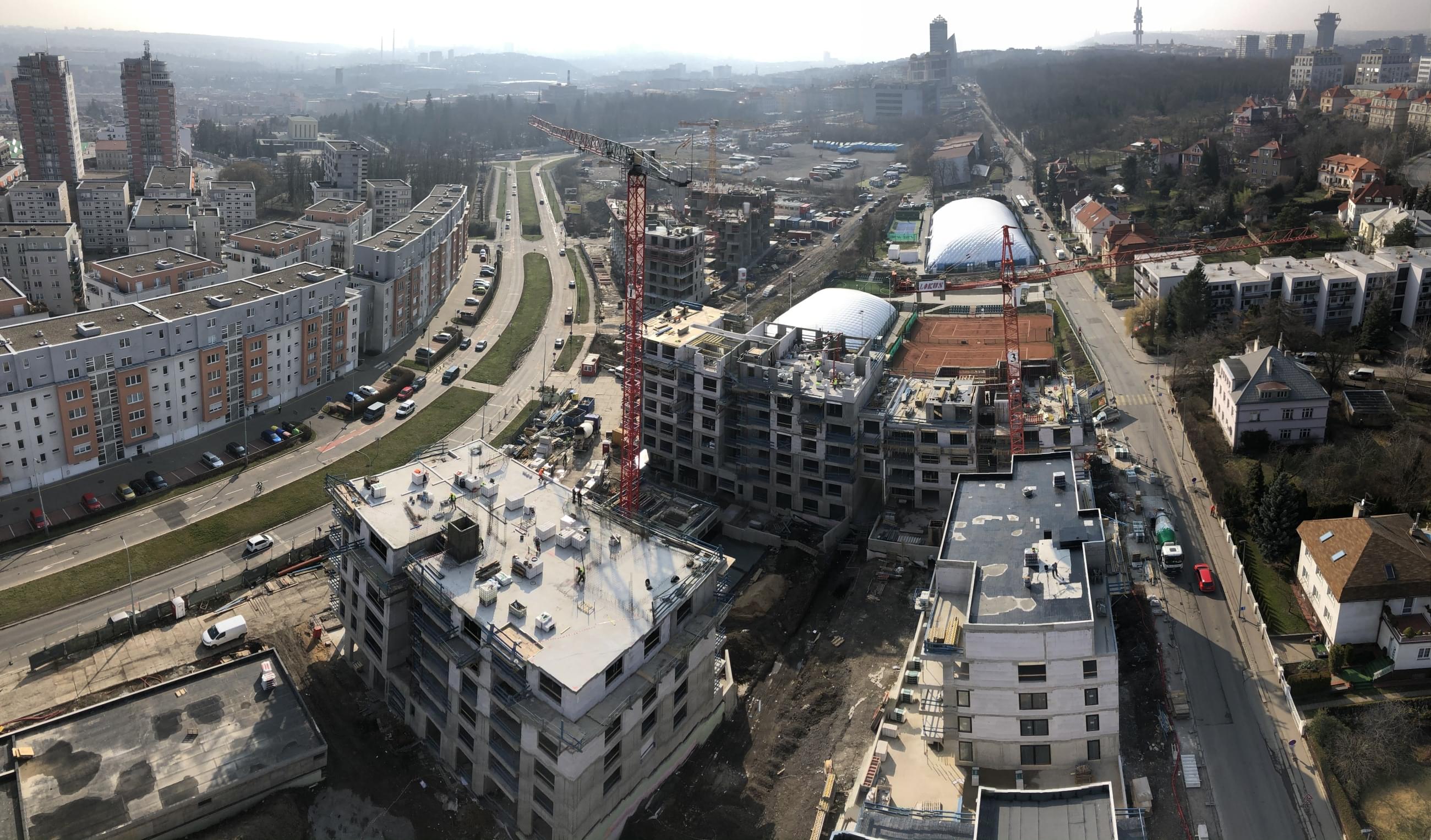 Monolit Green Port a Silver Port | PRŮMSTAV